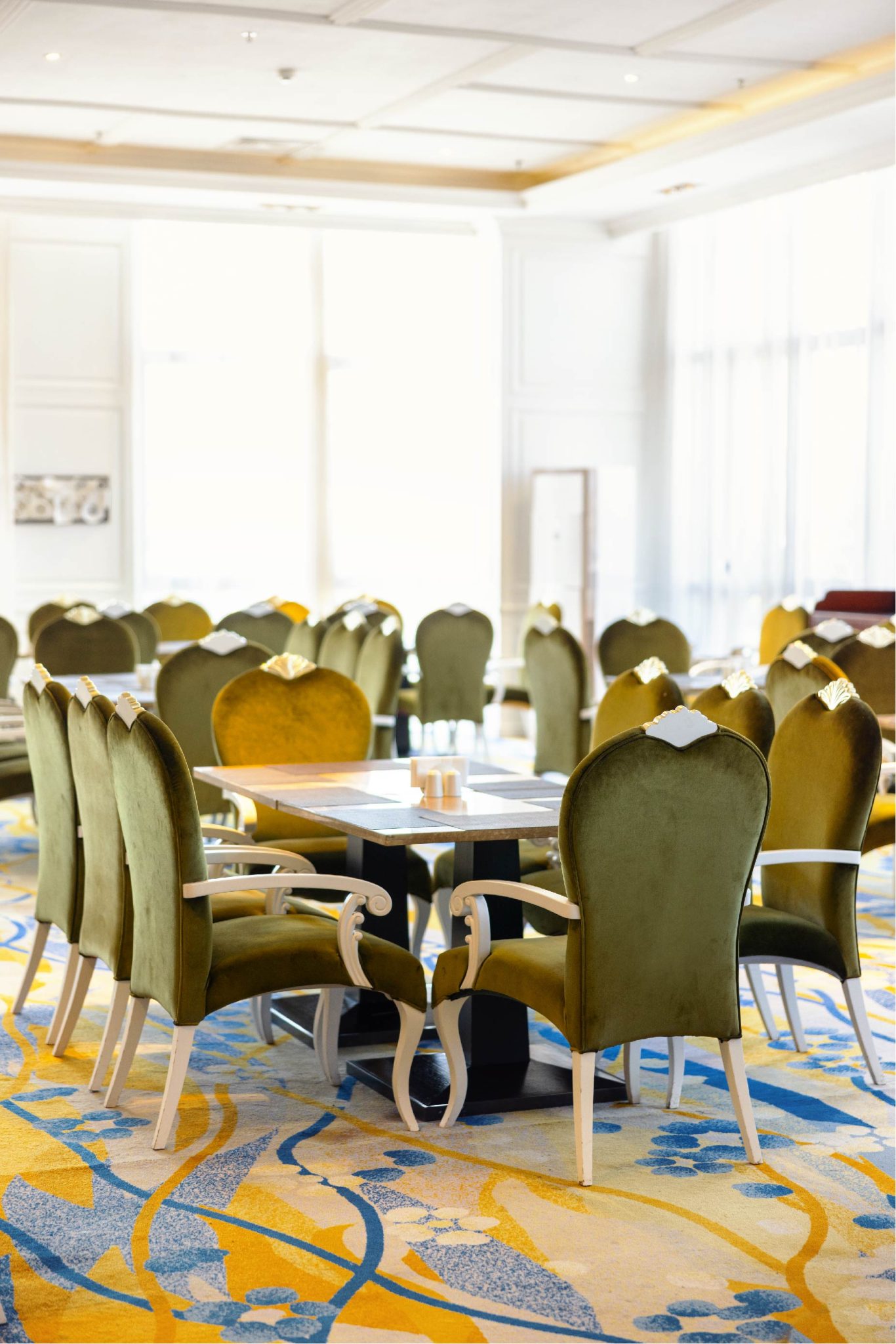 F&B Outlets – Hotels & Preference – Official Site